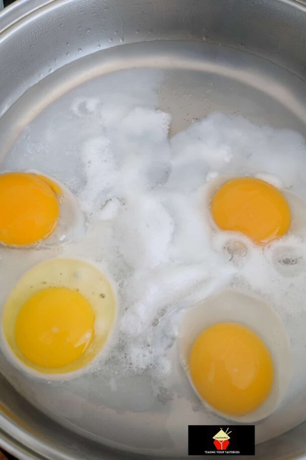How to Make Perfect Poached Eggs | Lovefoodies
