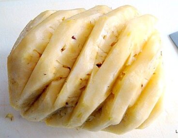 How to Prepare a Pineapple With Minimum Waste | Lovefoodies