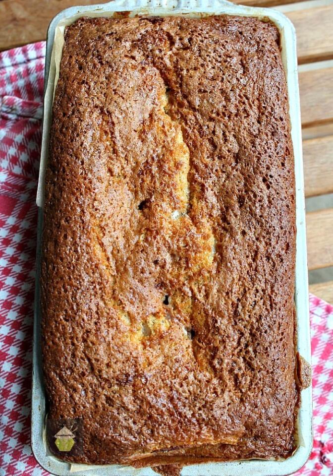 Moist Pecan Almond Loaf Cake | Lovefoodies