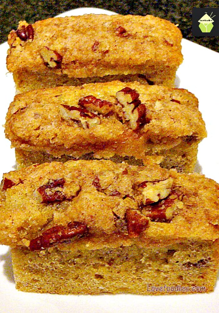 Mini Caramel Cinnamon Spiced Cakes. Soft, fluffy caramel cakes