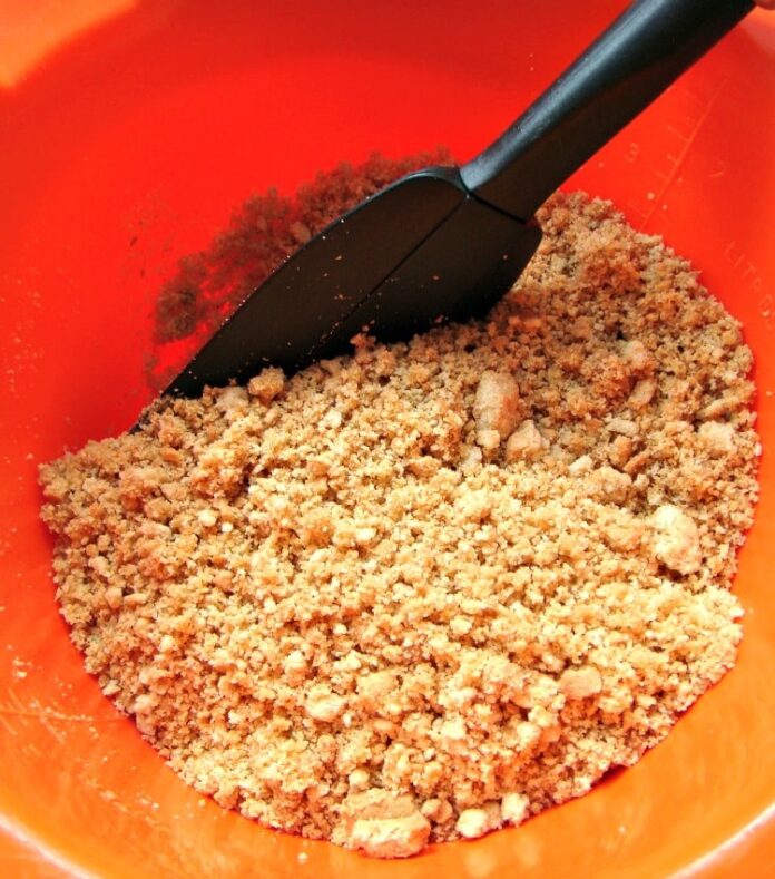 Strawberries and Cream Tiara | Lovefoodies