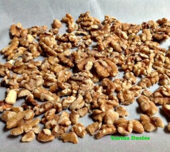 Honey Glazed Walnuts | Lovefoodies