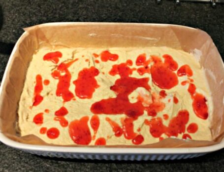 Lemon Drizzle Raspberry Ripple Cake | Lovefoodies