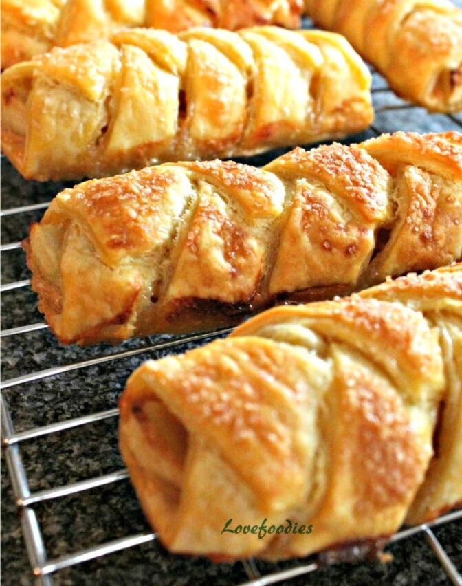 Mini Caramel Apple Pastries | Lovefoodies