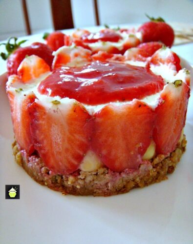 Strawberries and Cream Tiara | Lovefoodies