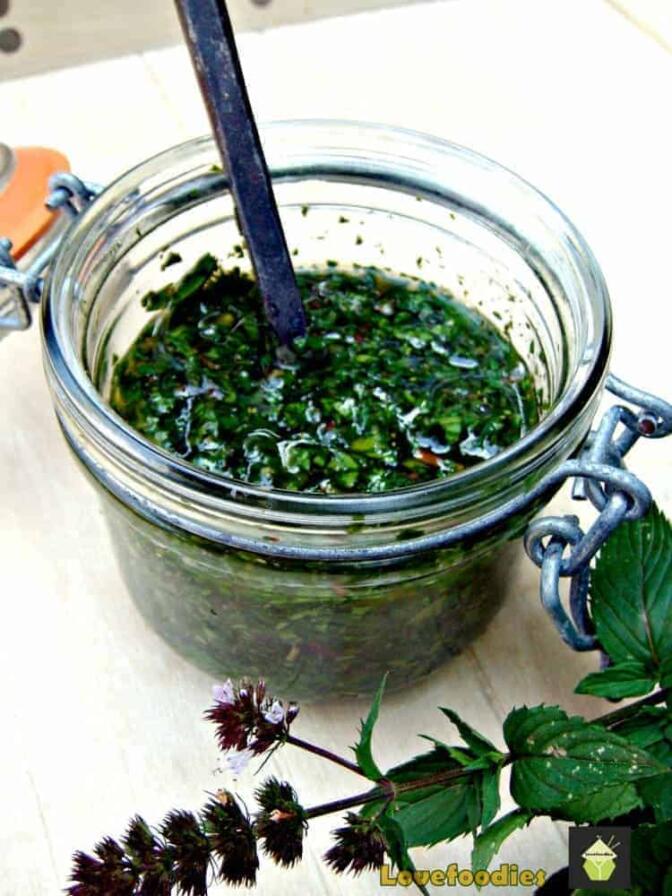 How To Make Easy Mint Sauce | Lovefoodies
