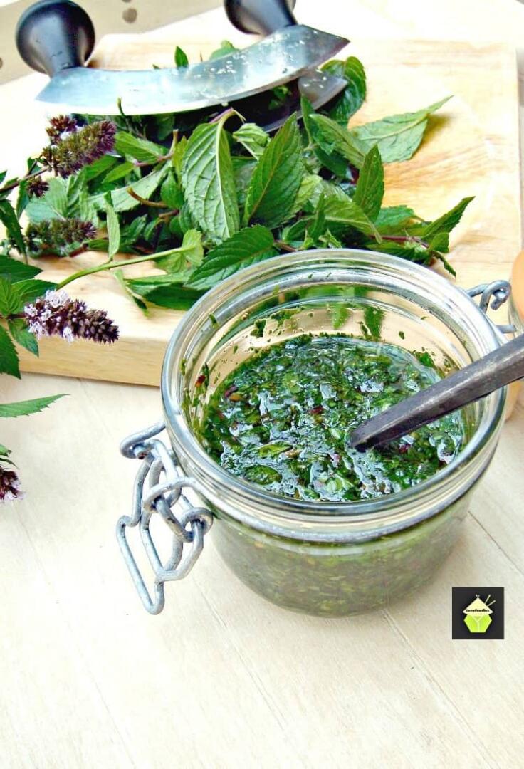 How To Make Easy Mint Sauce | Lovefoodies