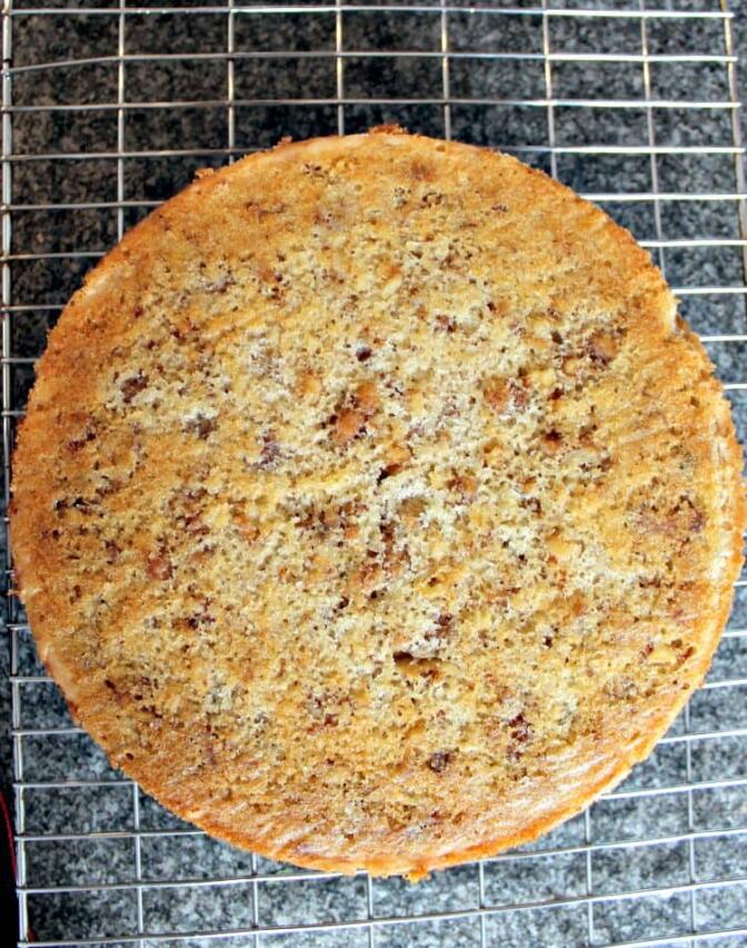 Walnut Cake is a deliciously easy recipe. The cake is so soft and fluffy!