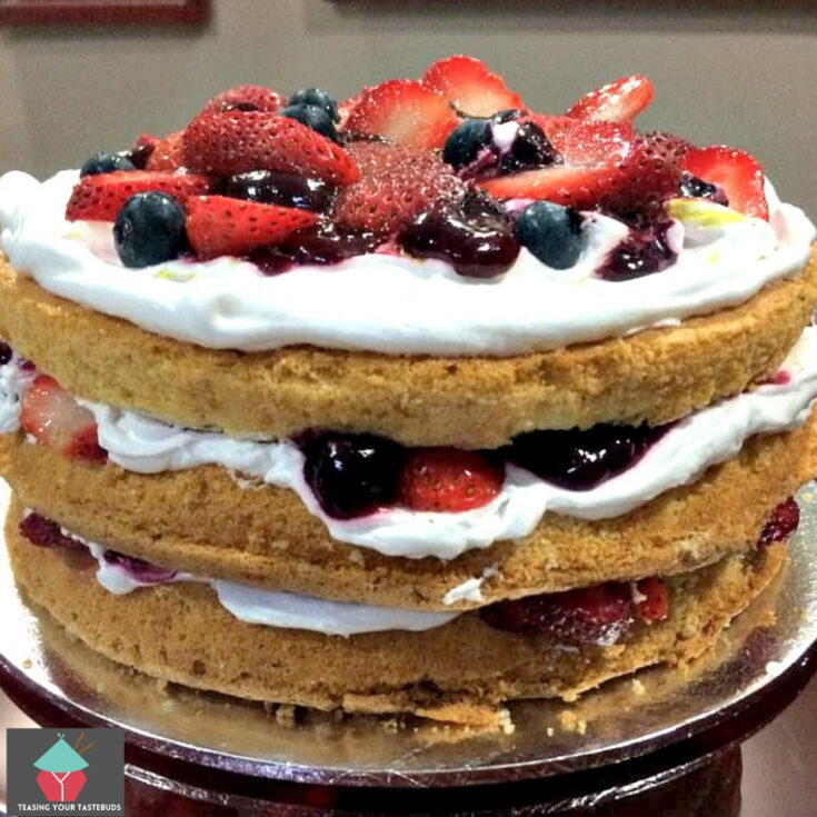 Mixed Berry Sponge Cake | Lovefoodies