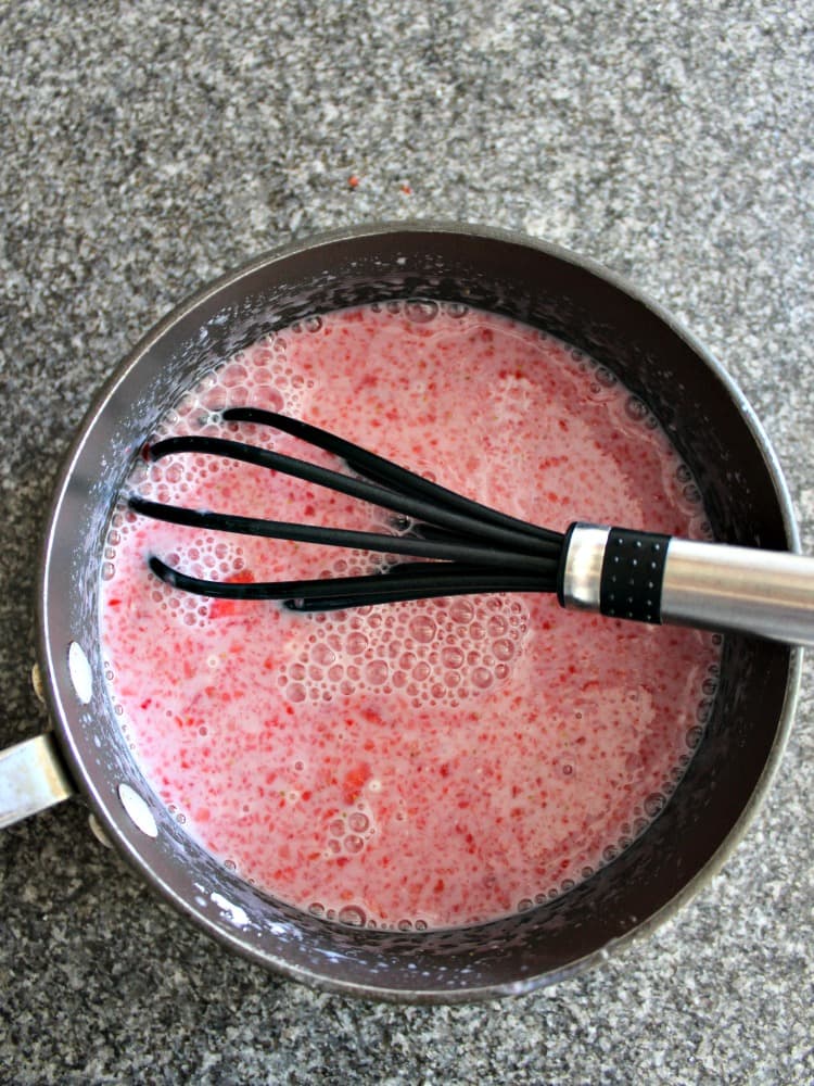 Homemade Strawberry Pudding | Lovefoodies