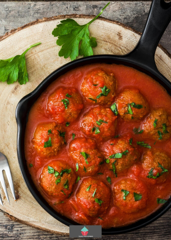 Spanish Meatballs in Garlic Tomato Sauce, Albondigas | Lovefoodies