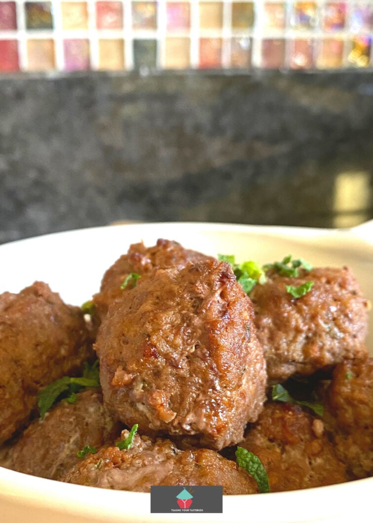 Juicy Homemade Meatballs | Lovefoodies