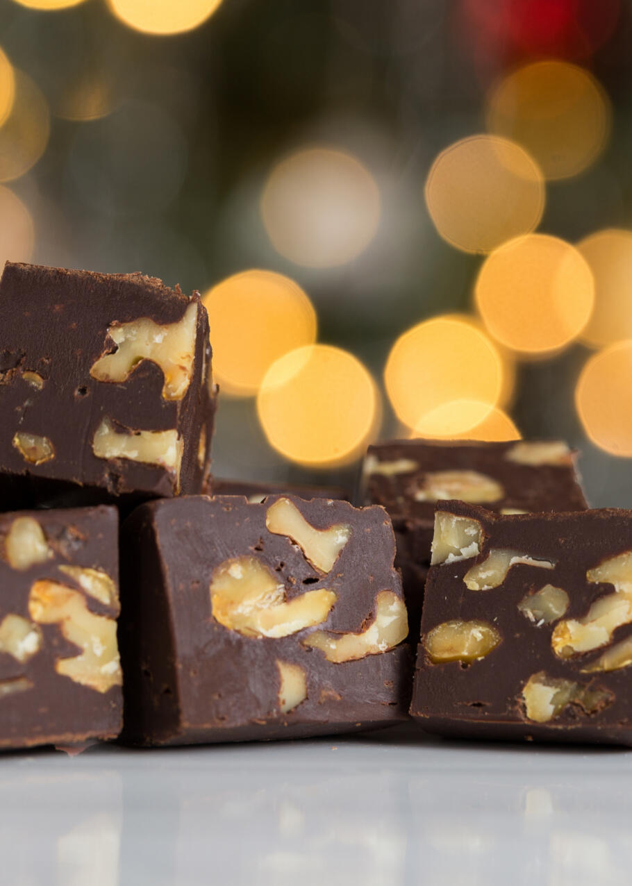 Chocolate Nut Fudge | Lovefoodies
