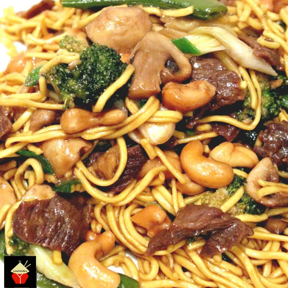 Beef and Vegetable Lo Mein | Lovefoodies