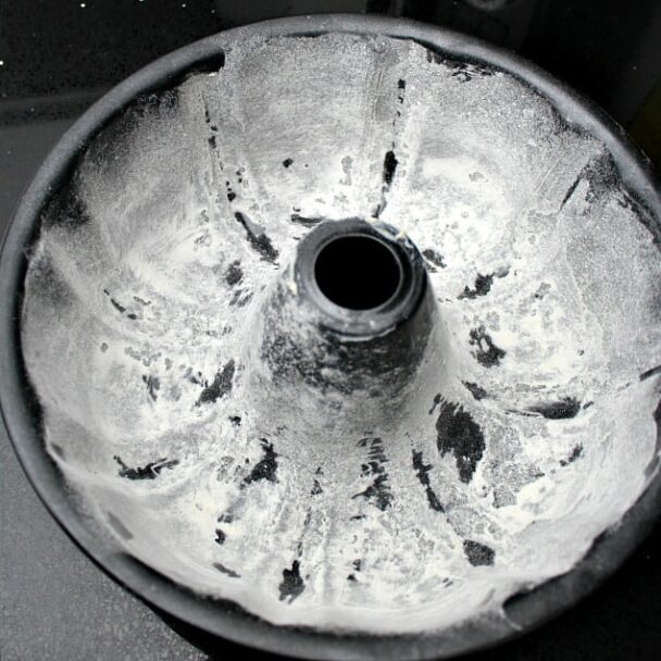 How To Make Homemade Pan Release For Baking | Lovefoodies