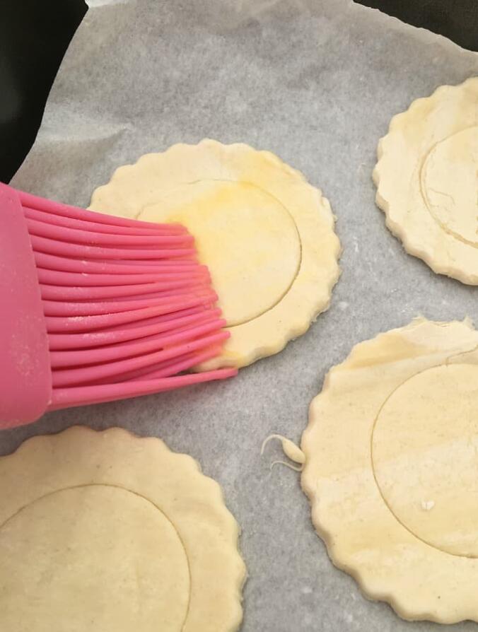 Shrimp or Salmon Vol Au Vents, Mini Puff Pastry Cups