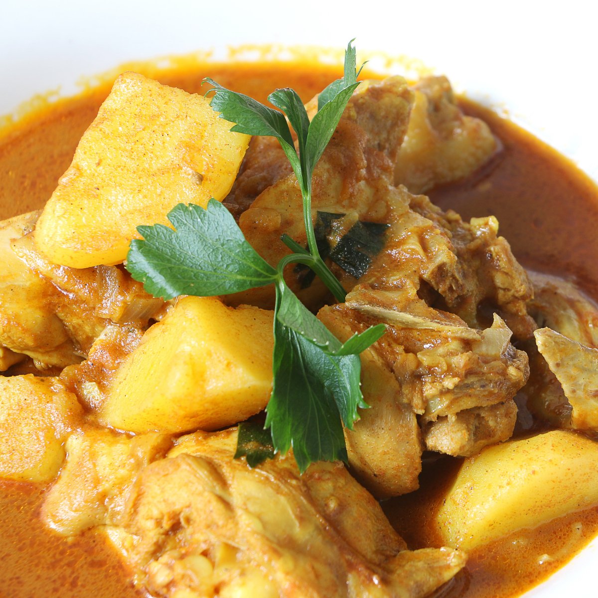 Cheats Malaysian Coconut Chicken and Potato Curry | Lovefoodies