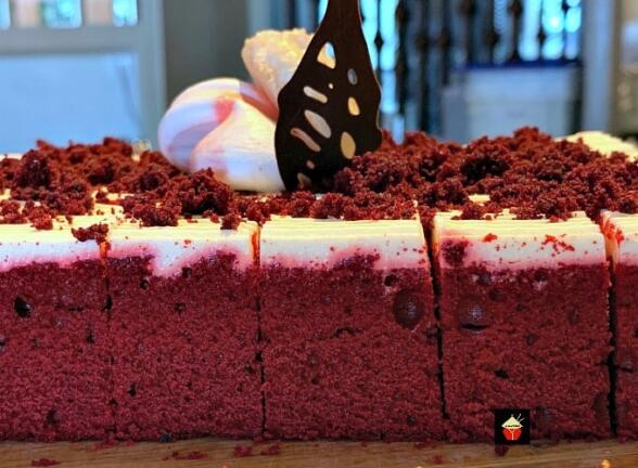 Easy Red Velvet Party Cake | Lovefoodies