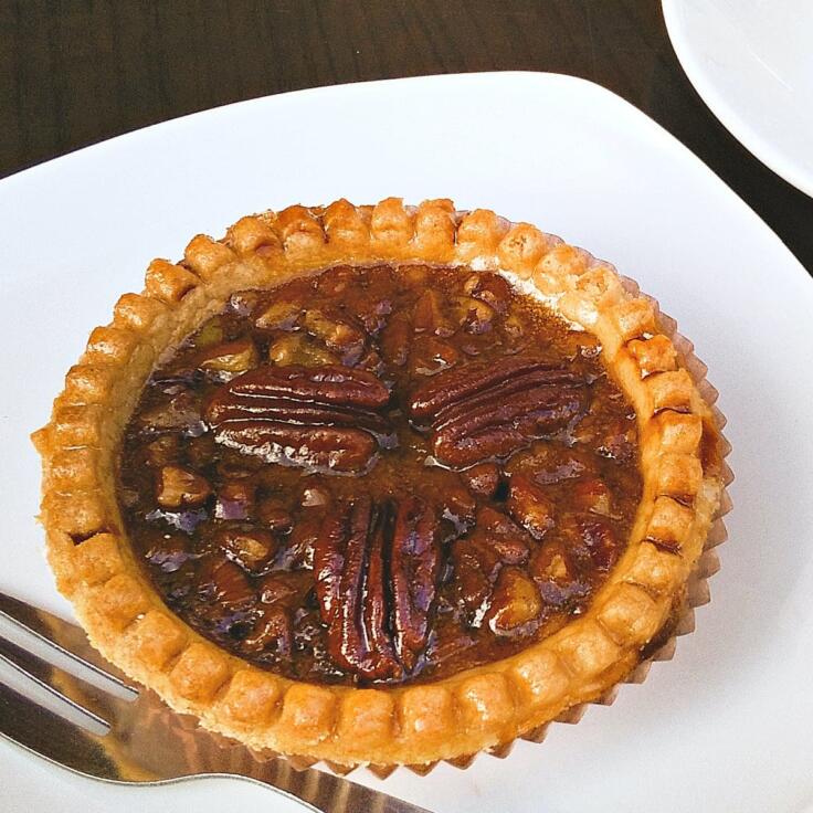 Peanut Butter Pie | Lovefoodies