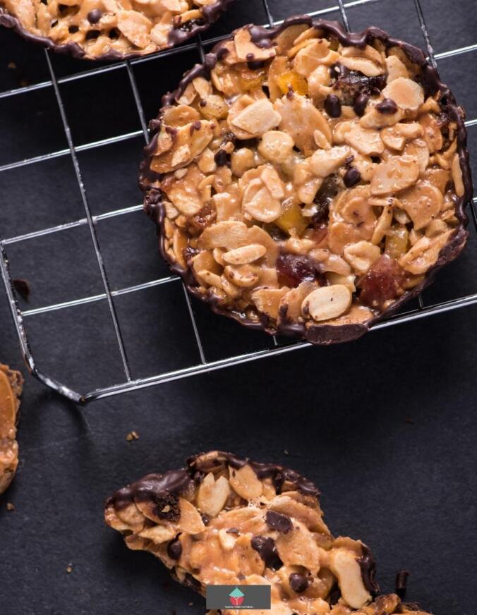 Florentine Cookies | Lovefoodies