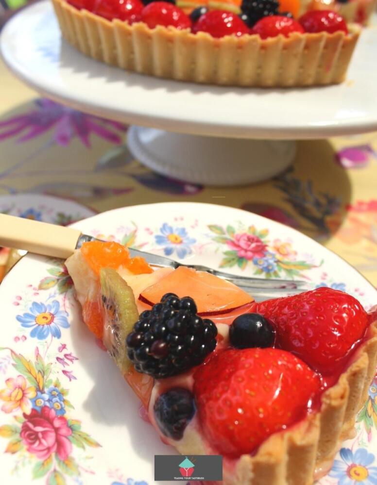 French Fruit Tart With Pastry Cream | Lovefoodies