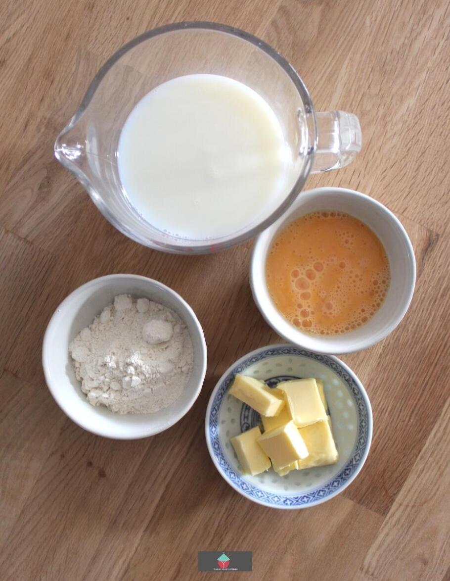 How to make a Bechamel Sauce | Lovefoodies