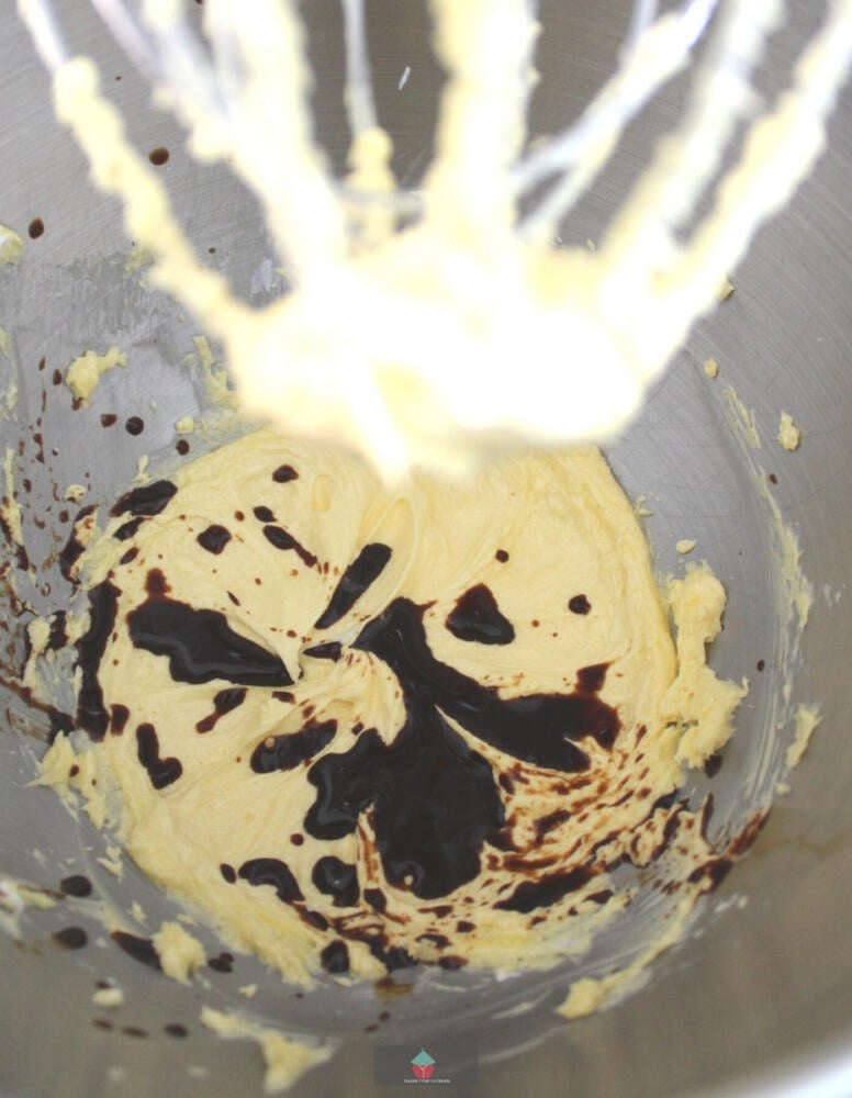 Coffee Cream Cheese Frosting | Lovefoodies