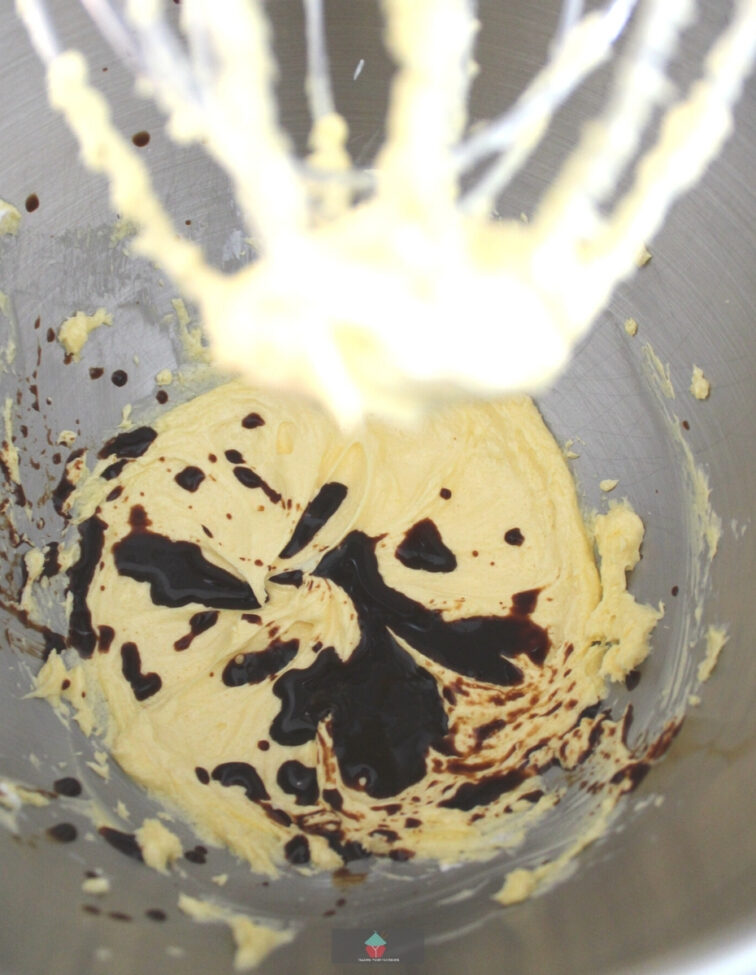 Coffee Cream Cheese Frosting | Lovefoodies