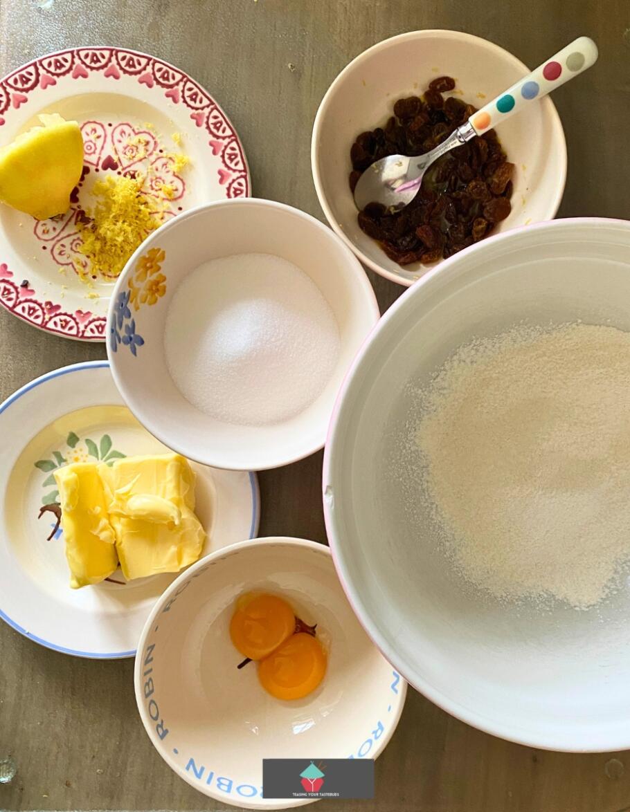 Lemon and Raisin French Butter Cookies | Lovefoodies