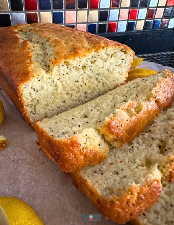 Easy Lemon and Poppyseed French Yogurt Cake | Lovefoodies